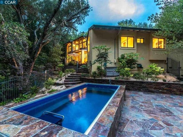 15 California Pool Homes Perfect For Diving Into Summer Fun | Walnut ...