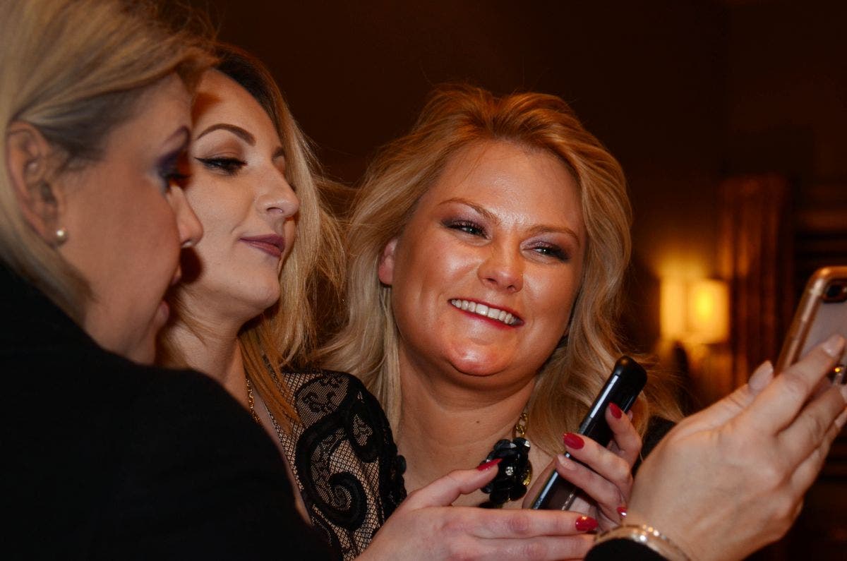 Red Carpet Extravaganza Photo Gallery | Barrington, IL Patch