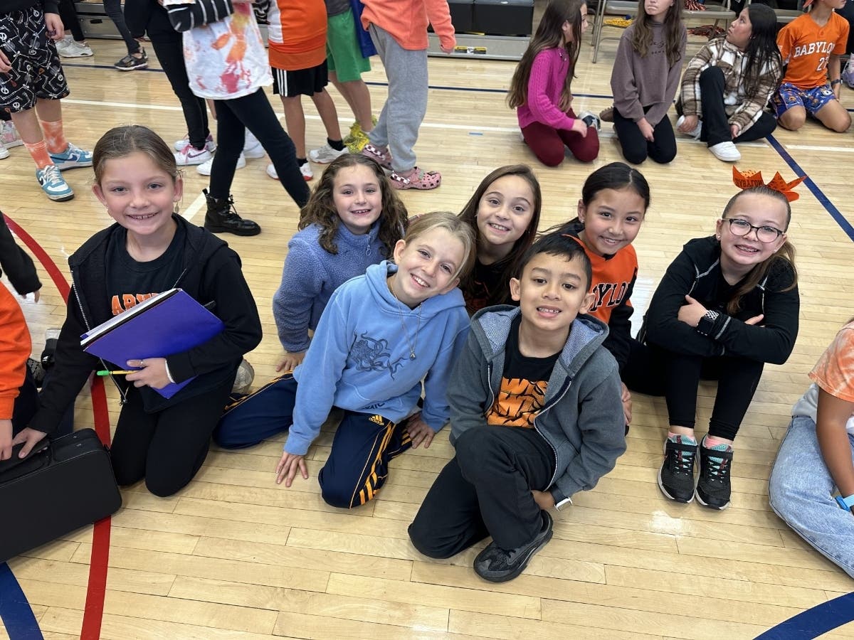 Babylon Memorial Grade School Students Show they 'Care' | Babylon ...