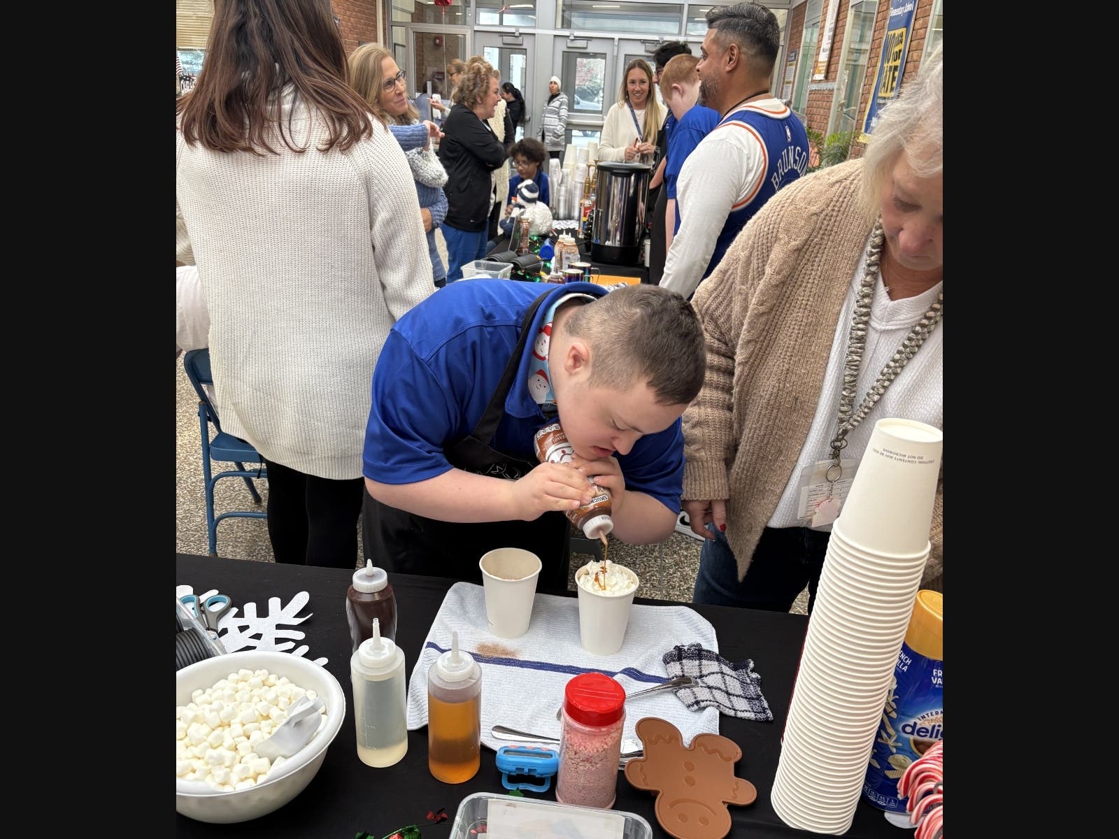 Comsewogue High School Brew Crew Spreads Holiday Cheer at Boyle Road ...