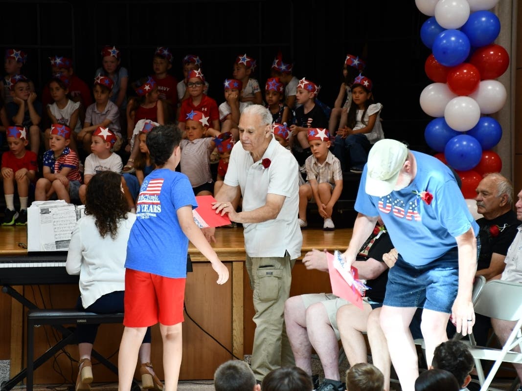 Sunrise Drive Elementary School Honors Veterans and Military During ...