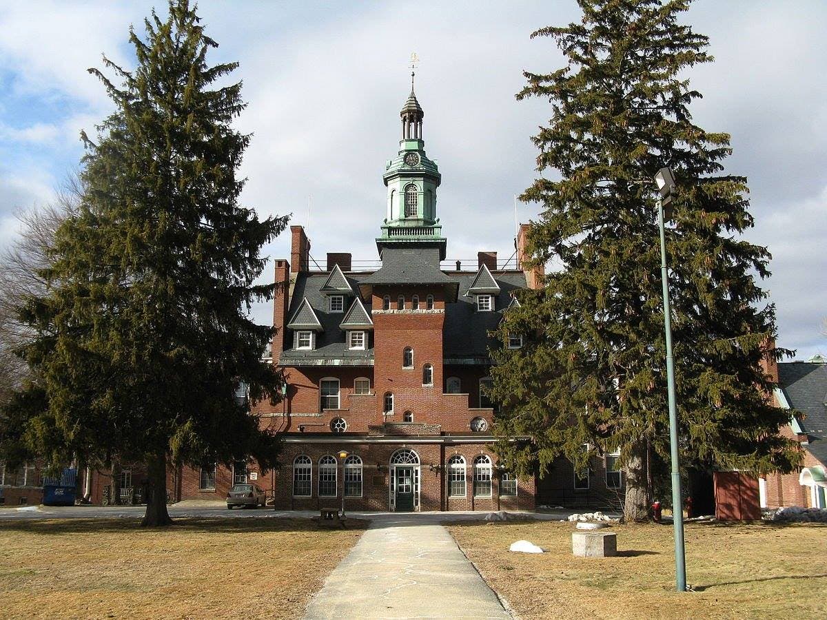 Jan 13 | Campus Walking Tour | Tewksbury, MA Patch