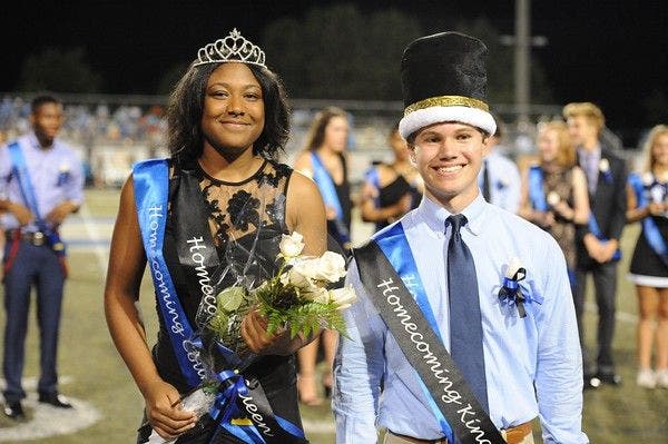 Centennial Homecoming Raises Funds For Student Scholarships | Roswell ...