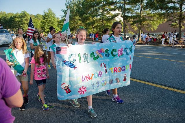 Centennial Homecoming Raises Funds For Student Scholarships | Roswell ...