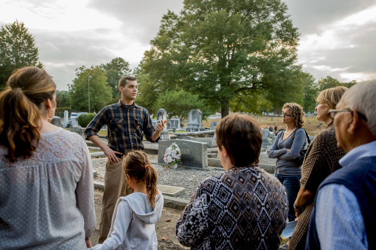 Restless in Resthaven Cemetery Tours Return Oct. 14-15 | Alpharetta, GA ...