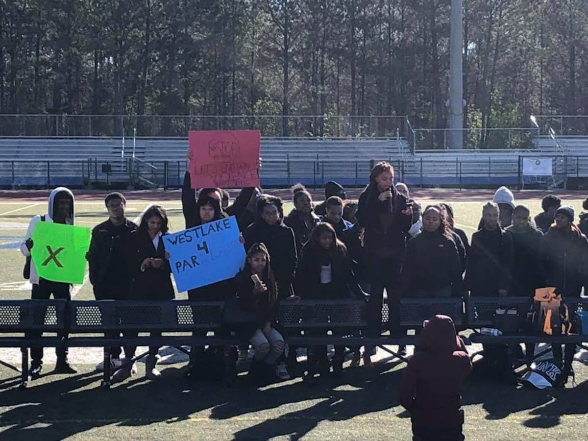 Fulton Students Walkout To Protest Gun Violence | Alpharetta, GA Patch