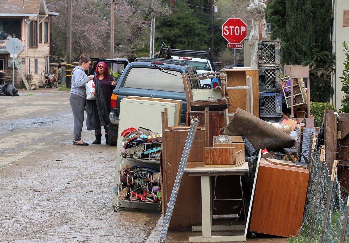Flood Aftermath: Cleanup Underway In Sonoma County (PHOTOS) | Petaluma ...