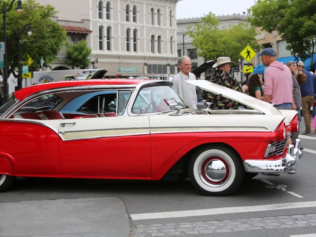 Photos: 'Salute To American Graffiti' Car Shows Draws 550 Entries ...