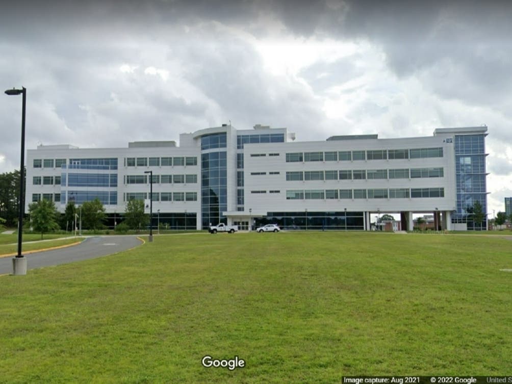 Fall From Roof At Ocean County College Lands Woman In Hospital | Toms ...