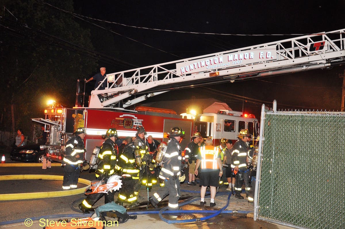 Firefighters Battle Heavy Huntington Station House Fire | Huntington ...
