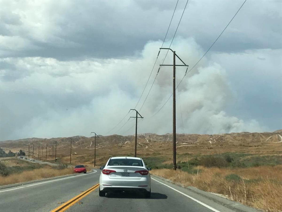 Palmer Fire: Beaumont Blaze Balloons To 3,300 Acres; 450 Evacuated ...