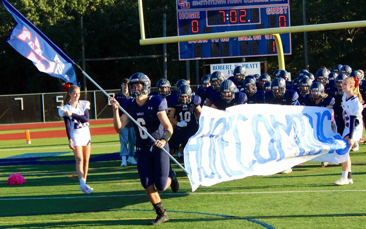 Smithtown West Hosts Annual Homecoming | Smithtown, NY Patch