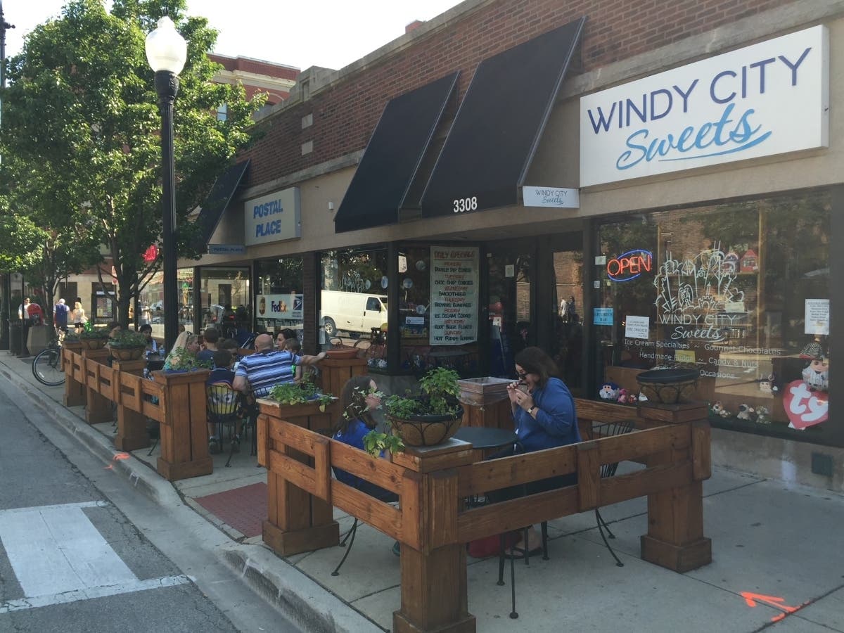 Award-winning Chicago candy store creates specialty S'mores | Lakeview ...