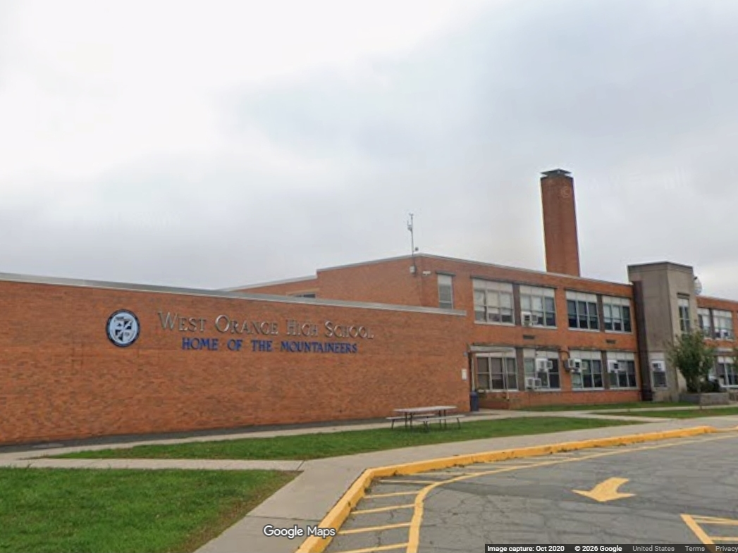 AI-Created Rumors Spread In West Orange After School Lockdown, Shelter ...