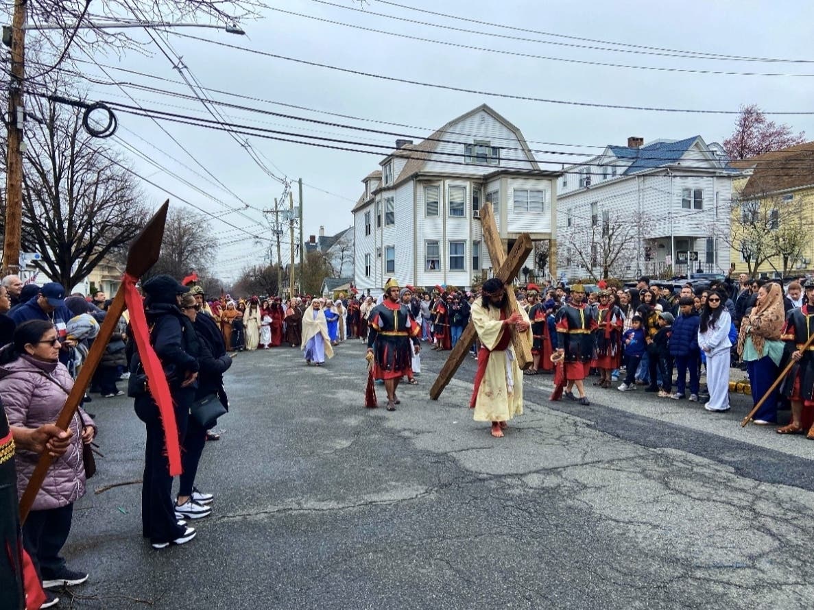 Belleville Church Reenacts 'Stations Of Cross' During Holy Week ...