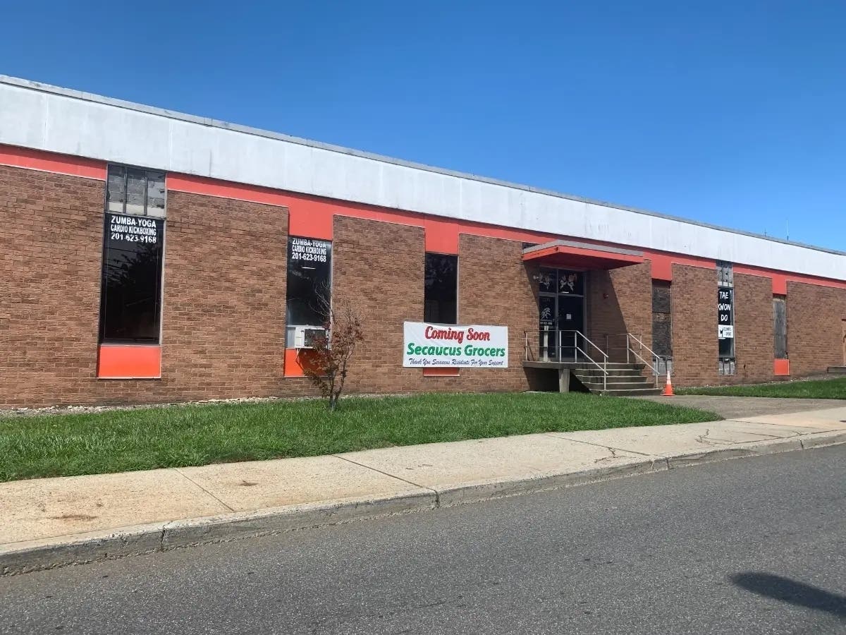 BBQ Restaurant Coming To Old Secaucus Carrabba's Location | Secaucus ...