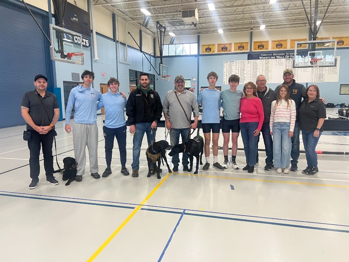 CBA Students Row To Raise $48K For Lt. Dennis Zilinski Memorial Fund ...