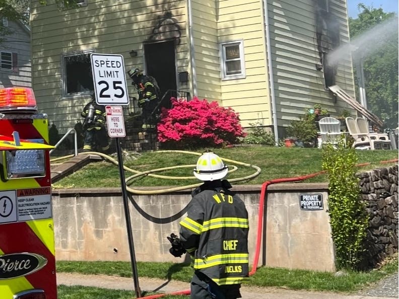 2 Dogs Die, Family Of 3 Displaced After Westfield House Fire ...