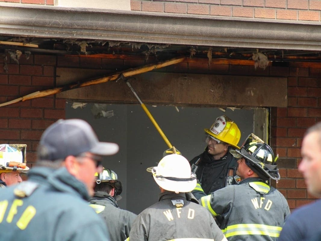 2-Alarm Fire Displaces Family At Parker Apartments In Westfield ...