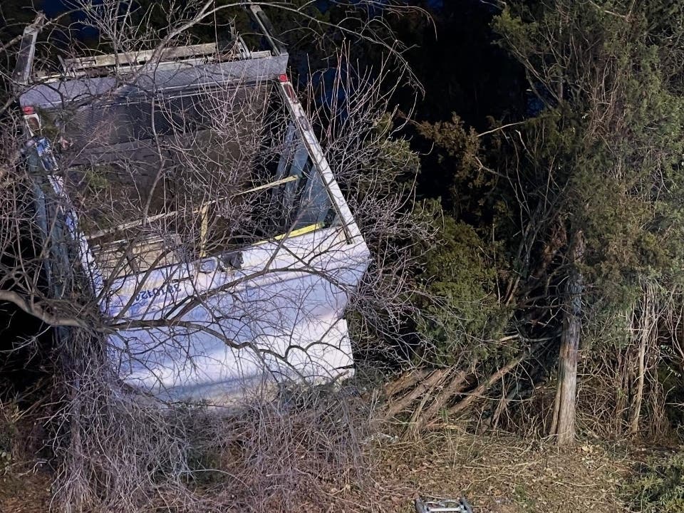 2 Hospitalized With Injuries, Truck Crashes Into Woods On I-78 Ramp ...