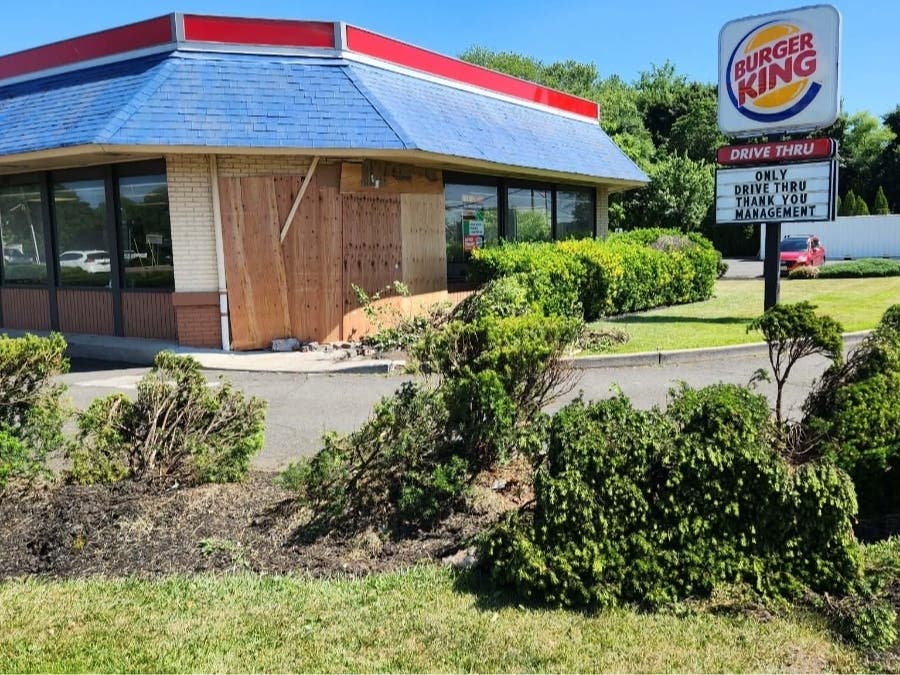 Drunk Driver Crashes Into Burger King In Bridgewater, Police Say ...