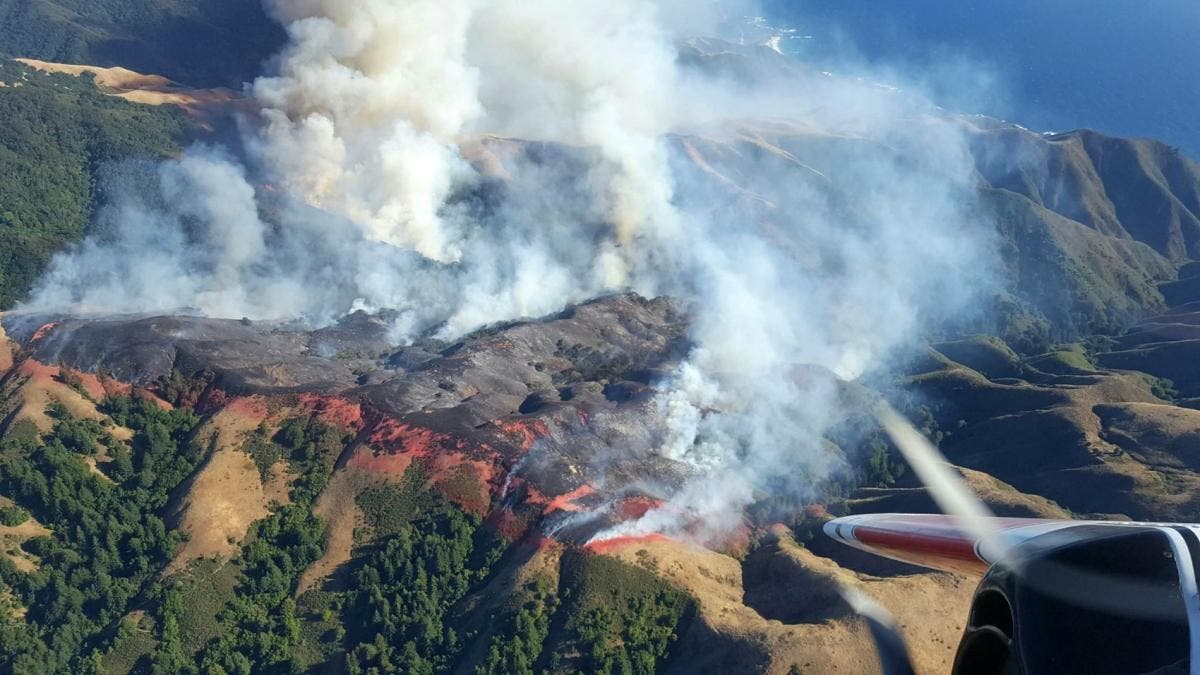 Soberanes Fire: Monterey County Blaze Grows, State Parks Shut Down ...