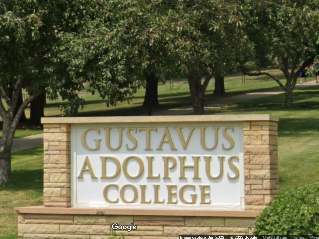 Crash Kills Goalie For Gustavus' Championship Women's Hockey Team ...
