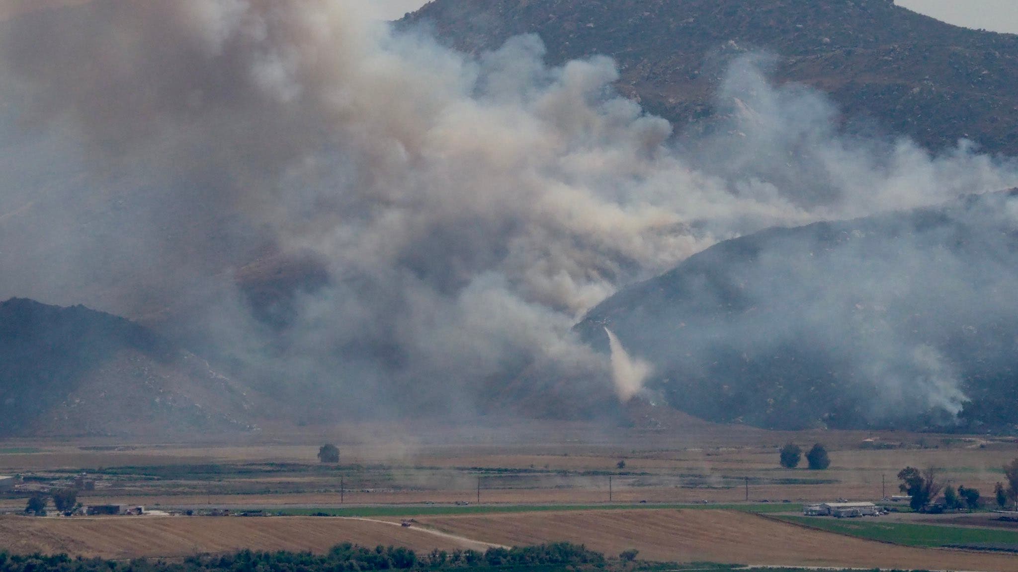 7 Photos Of Ramona Brush Fire As It Raged Through San Jacinto Hills ...