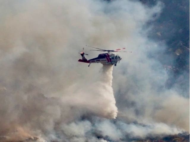 7 Photos Of Ramona Brush Fire As It Raged Through San Jacinto Hills ...
