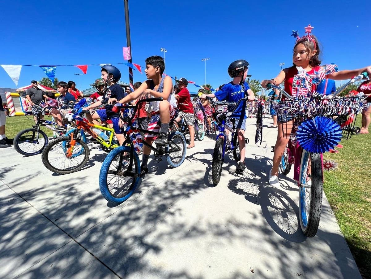 4th Of July In Lake Elsinore: Kids' Bike Parade, Fireworks | Lake ...