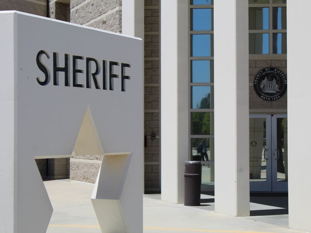 Woman Shot, Domestic Violence Suspect Killed During Police Standoff ...
