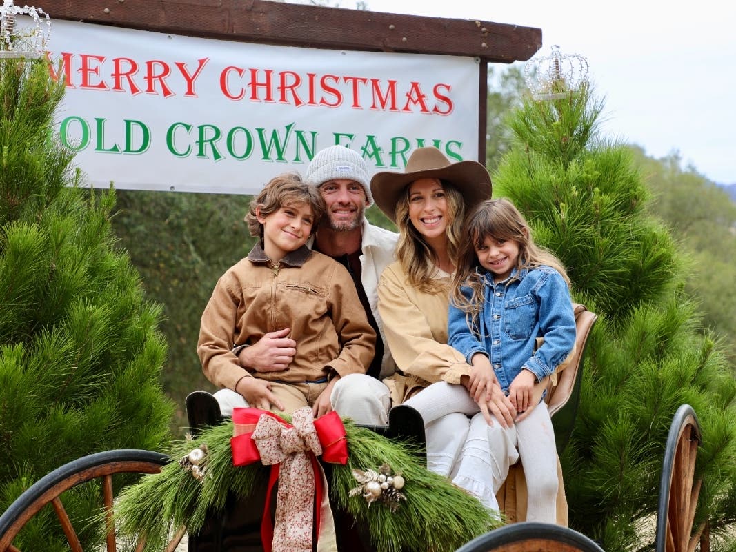Temecula's Choose-And-Cut Christmas Tree Farm Opens For Reservations ...