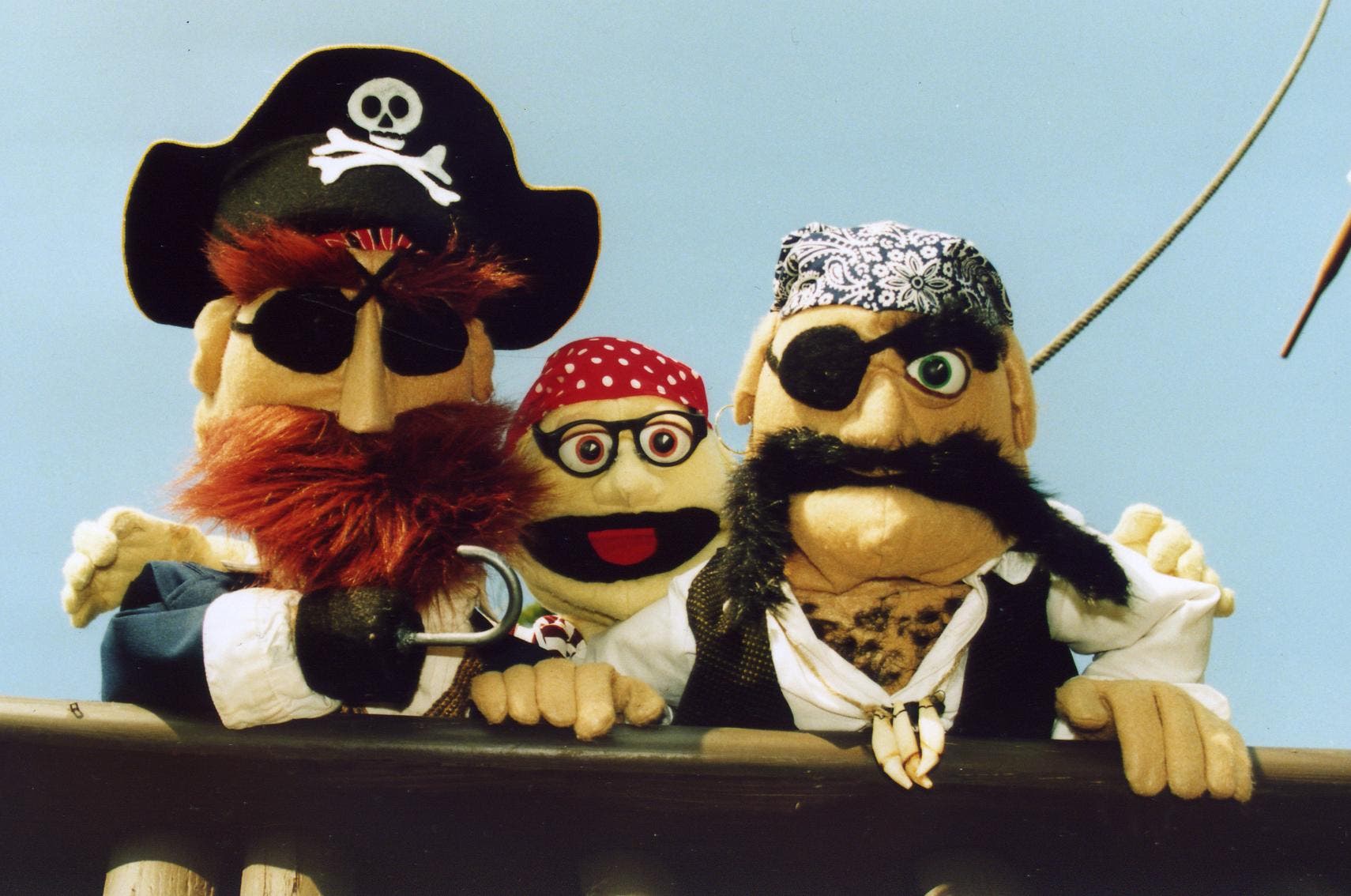 Aug 2 | Everybody Loves Pirates - Frogtown Mountain Puppeteers | Vienna ...