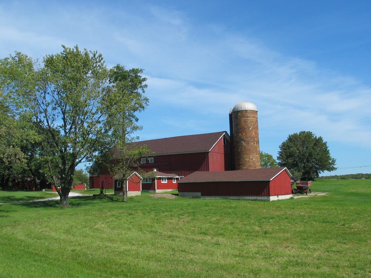Stellwagen Foundation Offers Autumn Tours of Family Farm | Orland Park ...