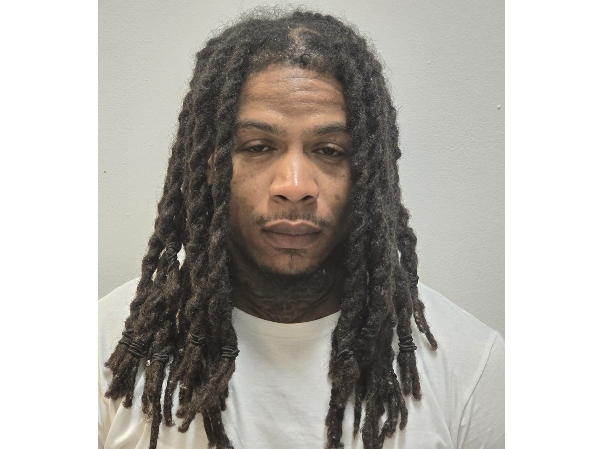 Federal Prison Inmate Escapes In Philadelphia: Authorities ...