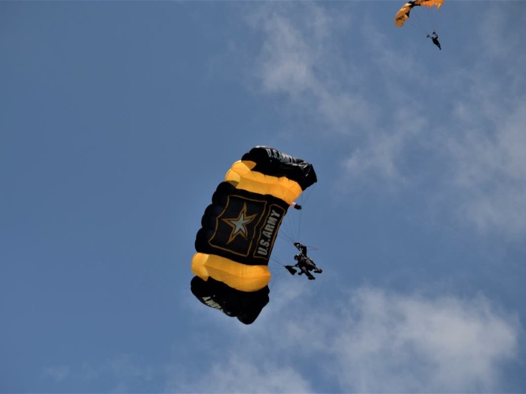 Memorial Day Salute To America's Heroes Over Miami Beach: Photos ...