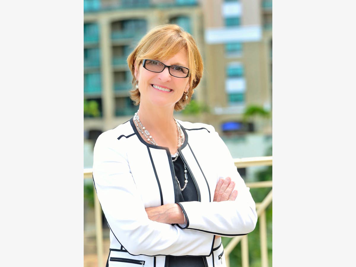 Scott Mazur and Diane Bain Ridley receive Forbes recognition | West ...