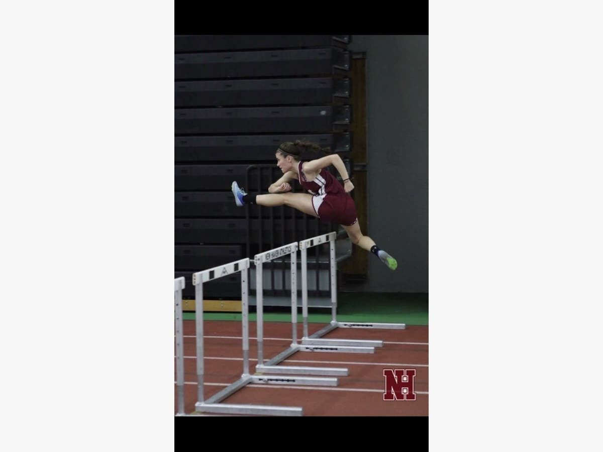 North Haven Girls Indoor Track Breaks 4 x 200 Record | North Haven, CT ...