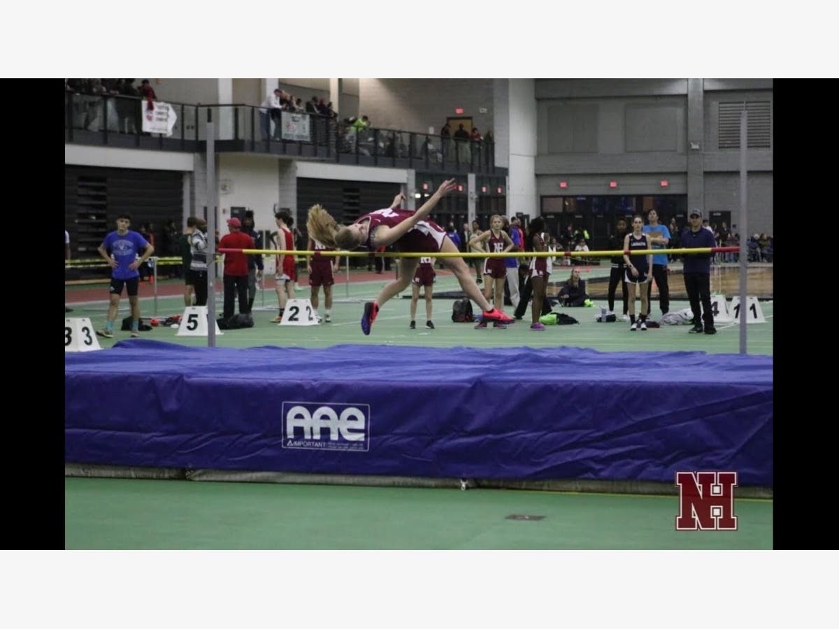 North Haven Girls Indoor Track Breaks 4 x 200 Record | North Haven, CT ...