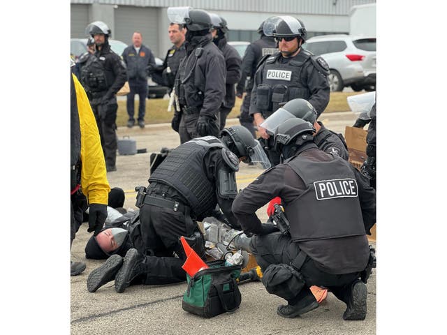 33 Pro-Palestinian Protesters Arrested During Demonstration: Niles PD ...