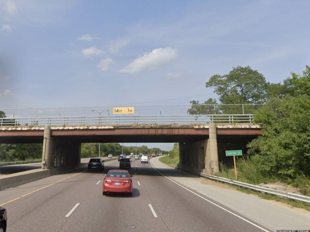 Road Work To Replace Oakton Street Bridge Over Edens Set To Begin ...