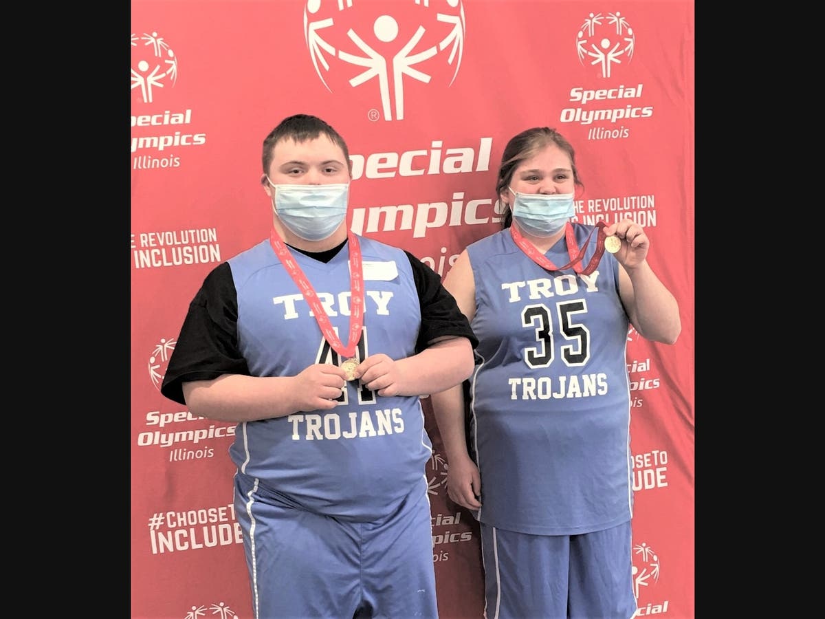 Troy Middle School Special Olympics athletes win gold medals | Joliet ...