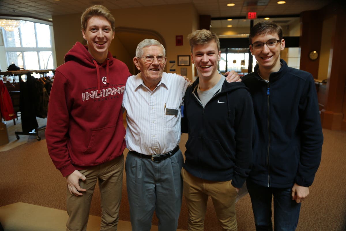 Local teacher partners with seniors to bring history to life | Wheaton ...