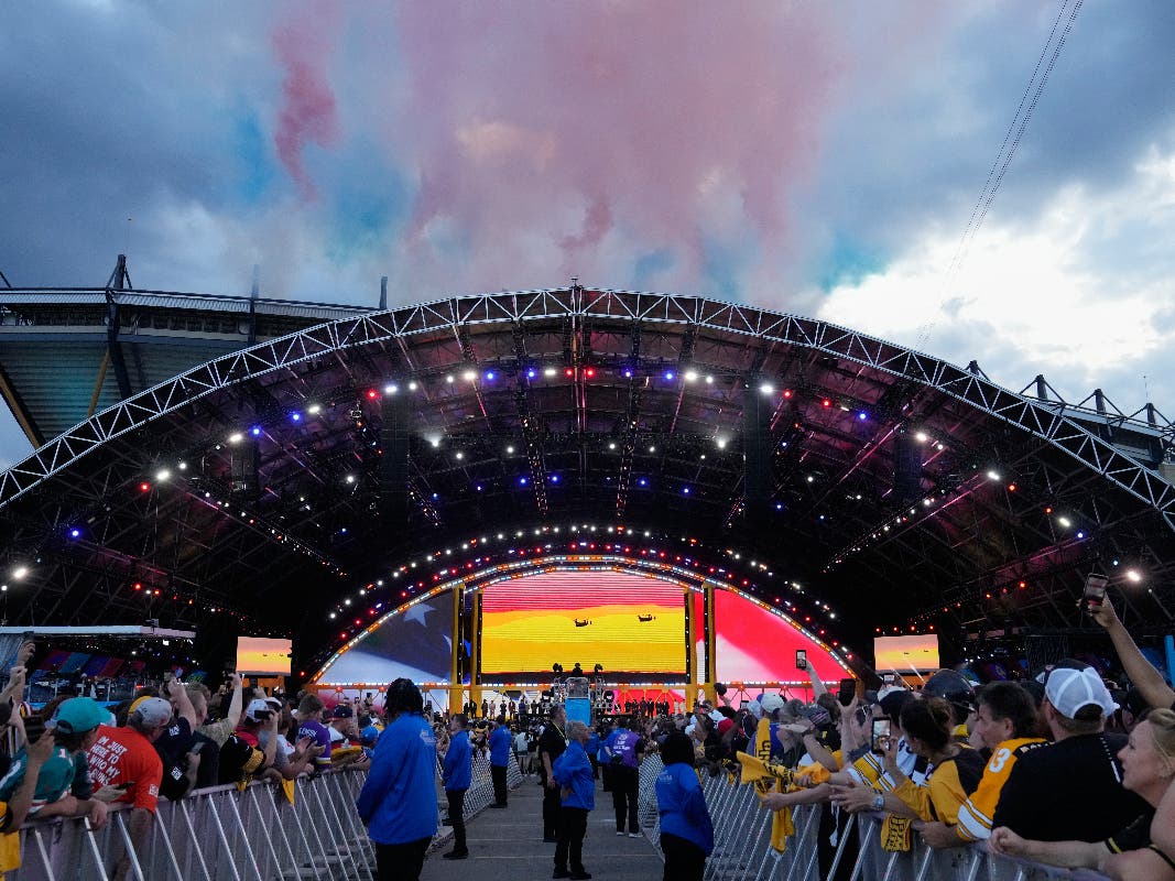 NFL Draft In Pittsburgh: Here's How Many People Attended 1st Round ...