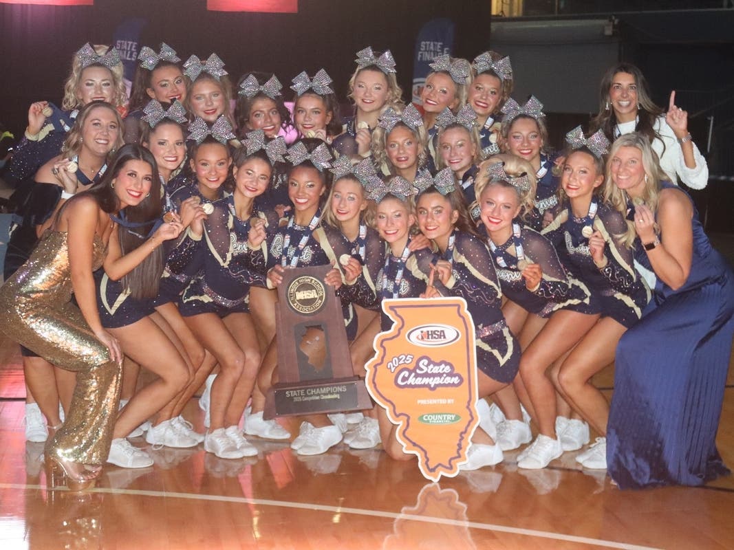 Lemont Cheerleading Captures Second Straight IHSA State Title | Lemont ...