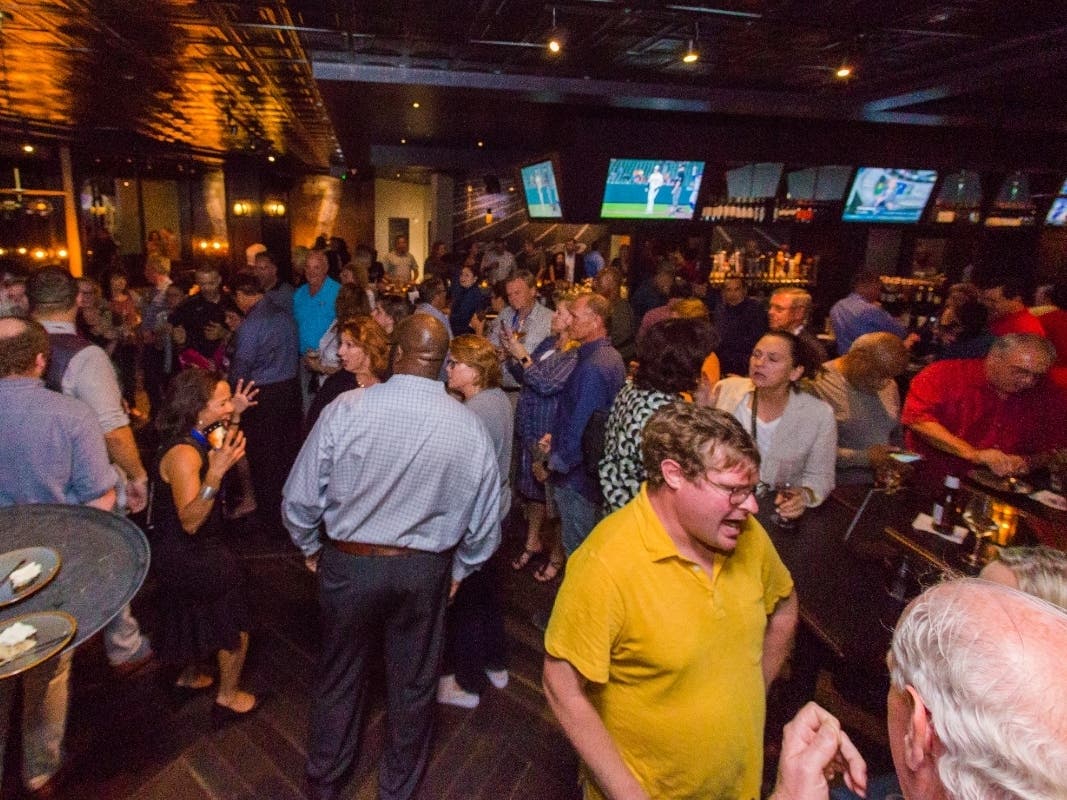 Joe Theismann's Restaurant Unveils Renovations In Alexandria | Old Town ...