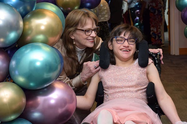 People With Disabilities Have Prom To Remember At Vienna Church ...