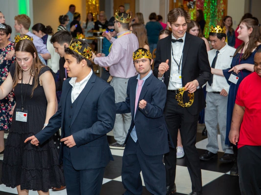Vienna's Be Our Guest Prom Returns For People With Special Needs ...