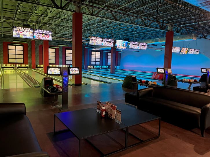 New 810 Entertainment With Bowling, Games Opens At Dulles Town Center ...