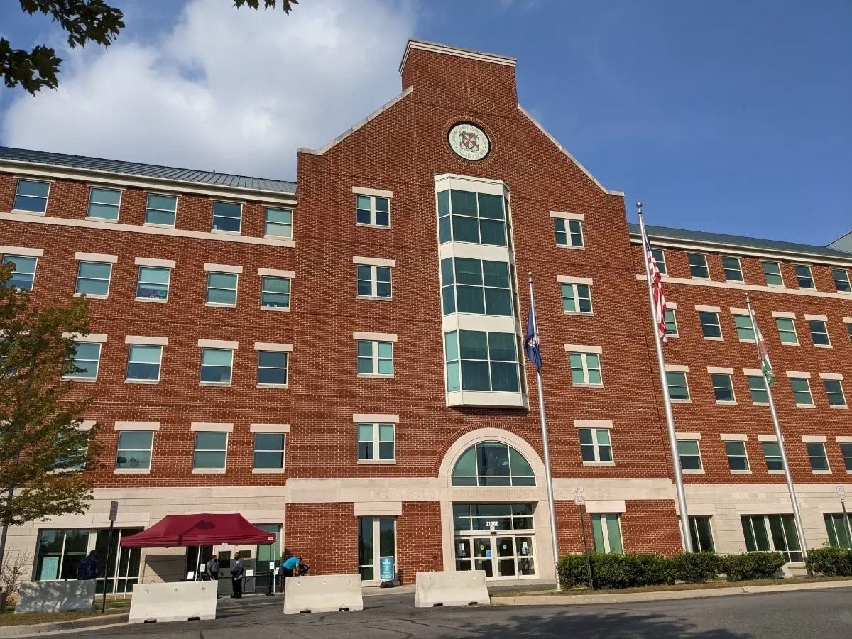 Feds Seek To Join Transgender Locker Room Lawsuit Against Loudoun ...